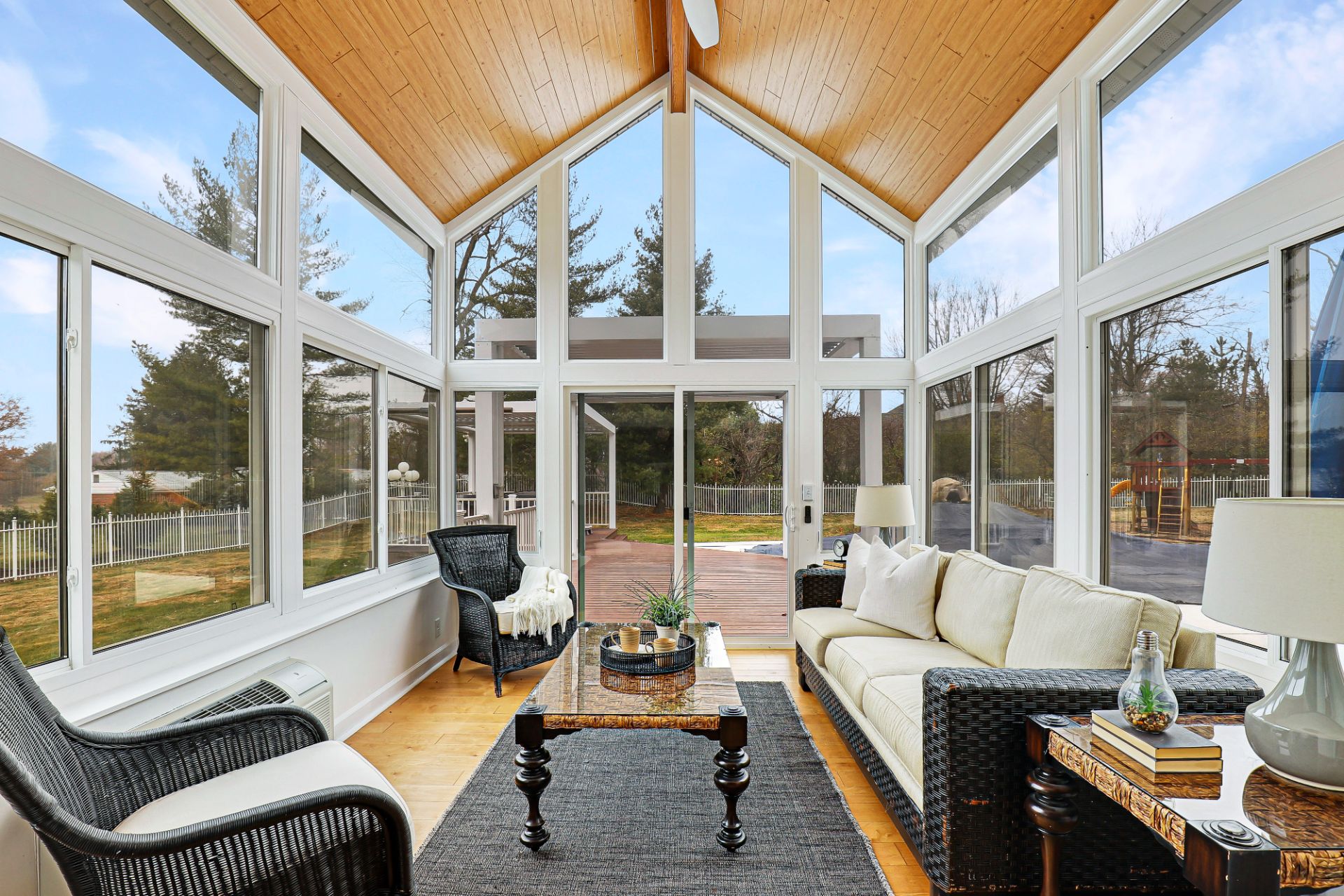 Pixel Retouch Solutions